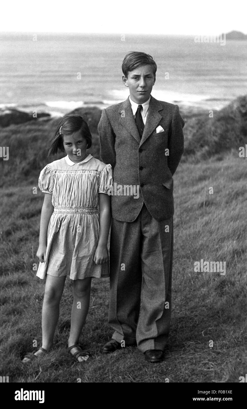 Portrait girl brother Black and White Stock Photos & Images - Alamy