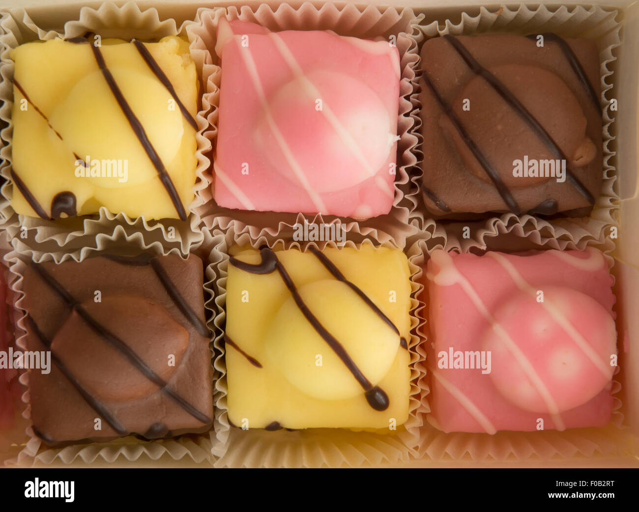 cakes in a box Stock Photo - Alamy