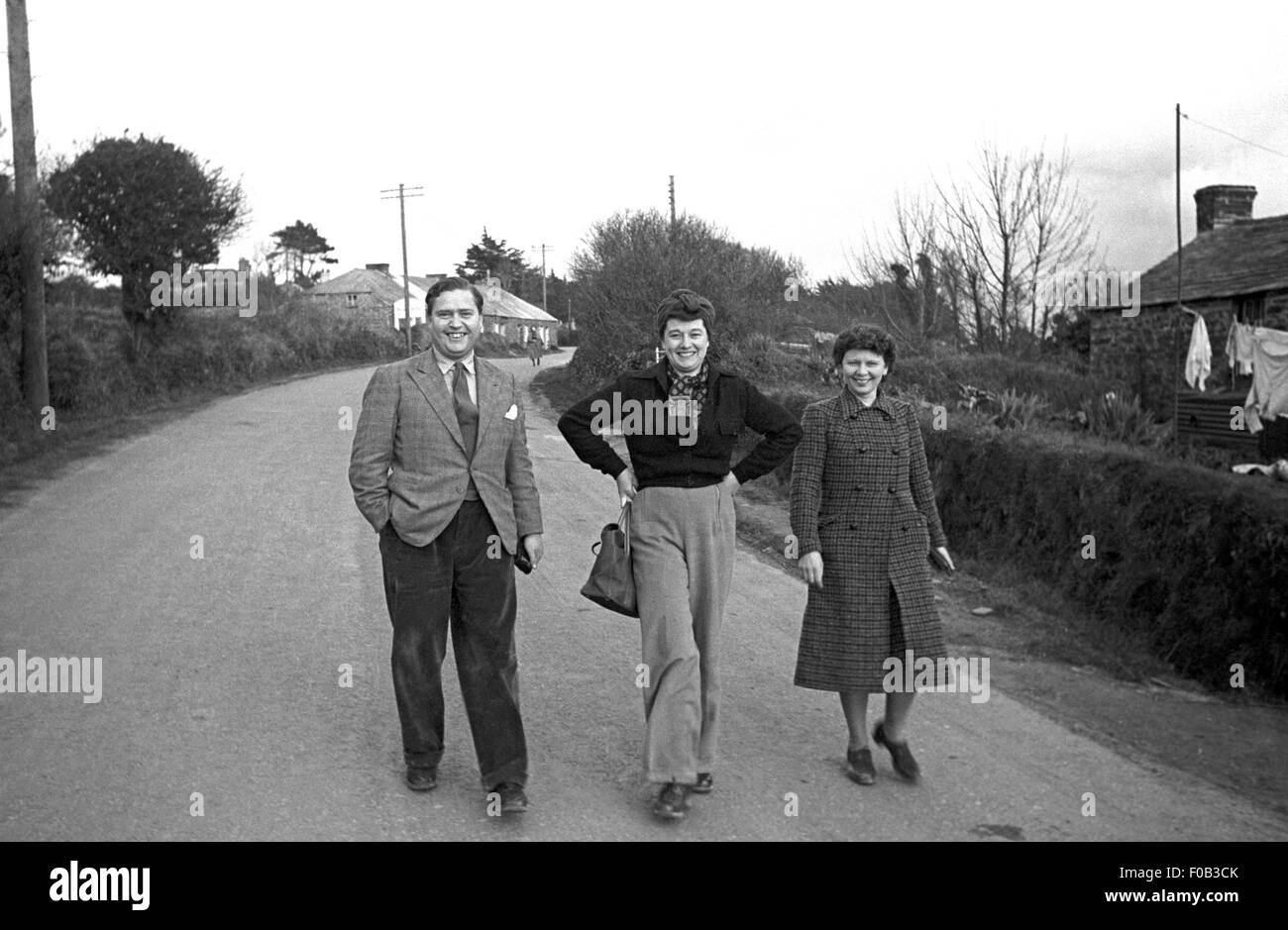 Man women three Black and White Stock Photos & Images - Alamy