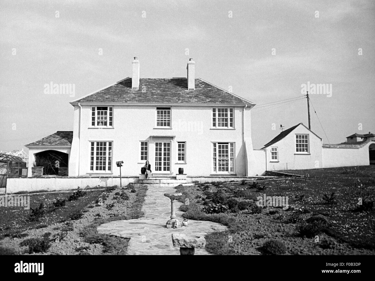 1940s house building hi-res stock photography and images - Alamy