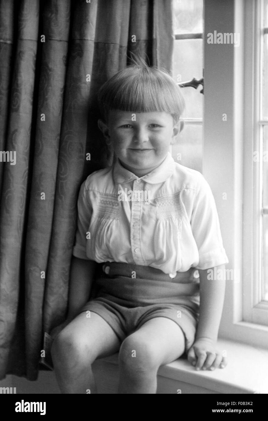 3 quarter portrait Black and White Stock Photos & Images - Alamy