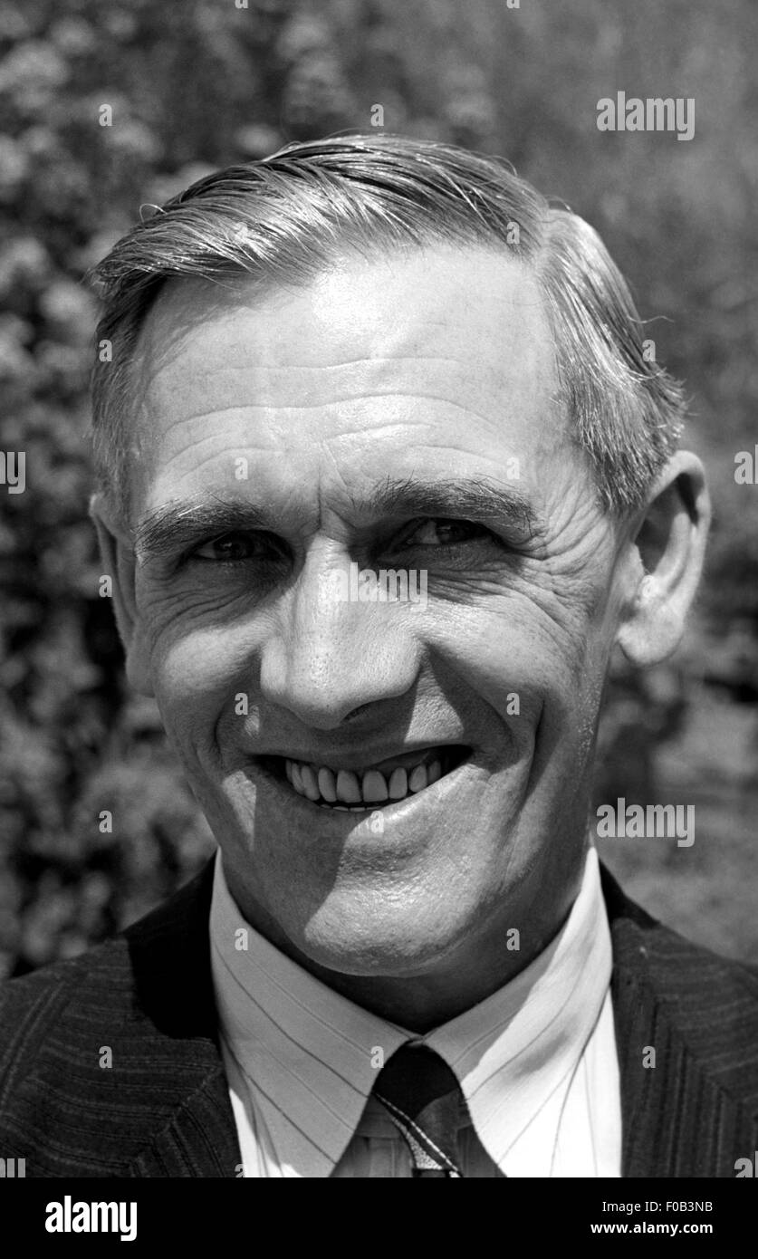 1940s man hi-res stock photography and images - Alamy