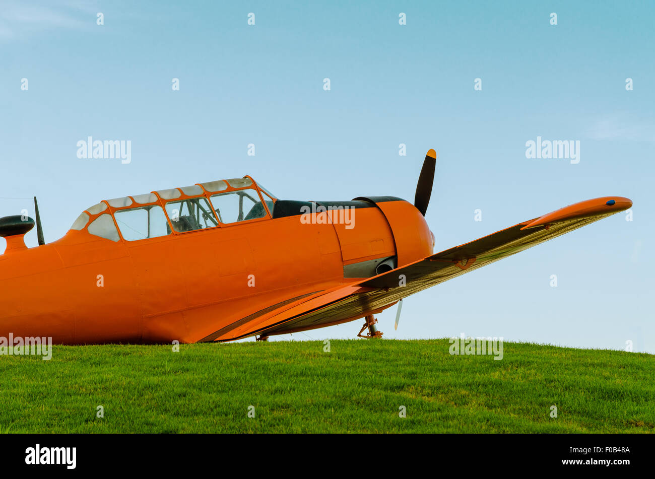 Orange airplane hi-res stock photography and images - Alamy