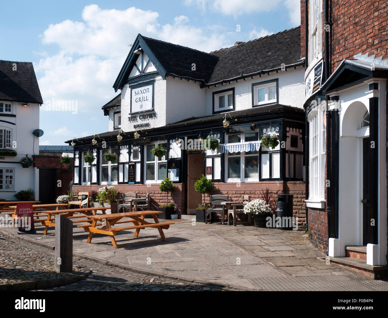 Sandbach hi-res stock photography and images - Alamy