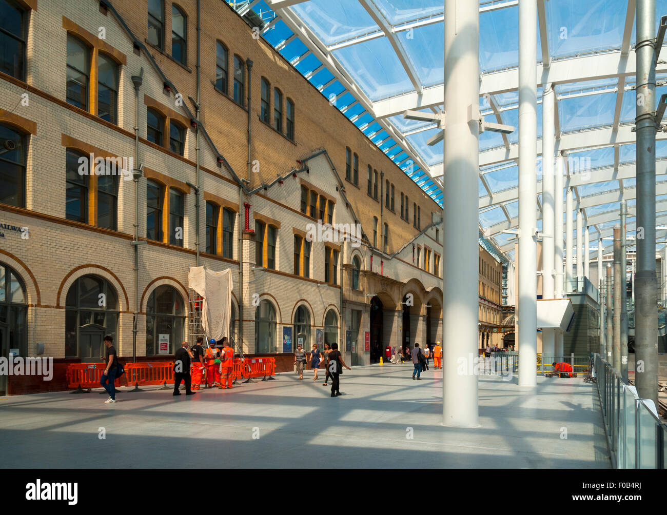 Main concourse and the new ETFE roof after redevelopment works ...
