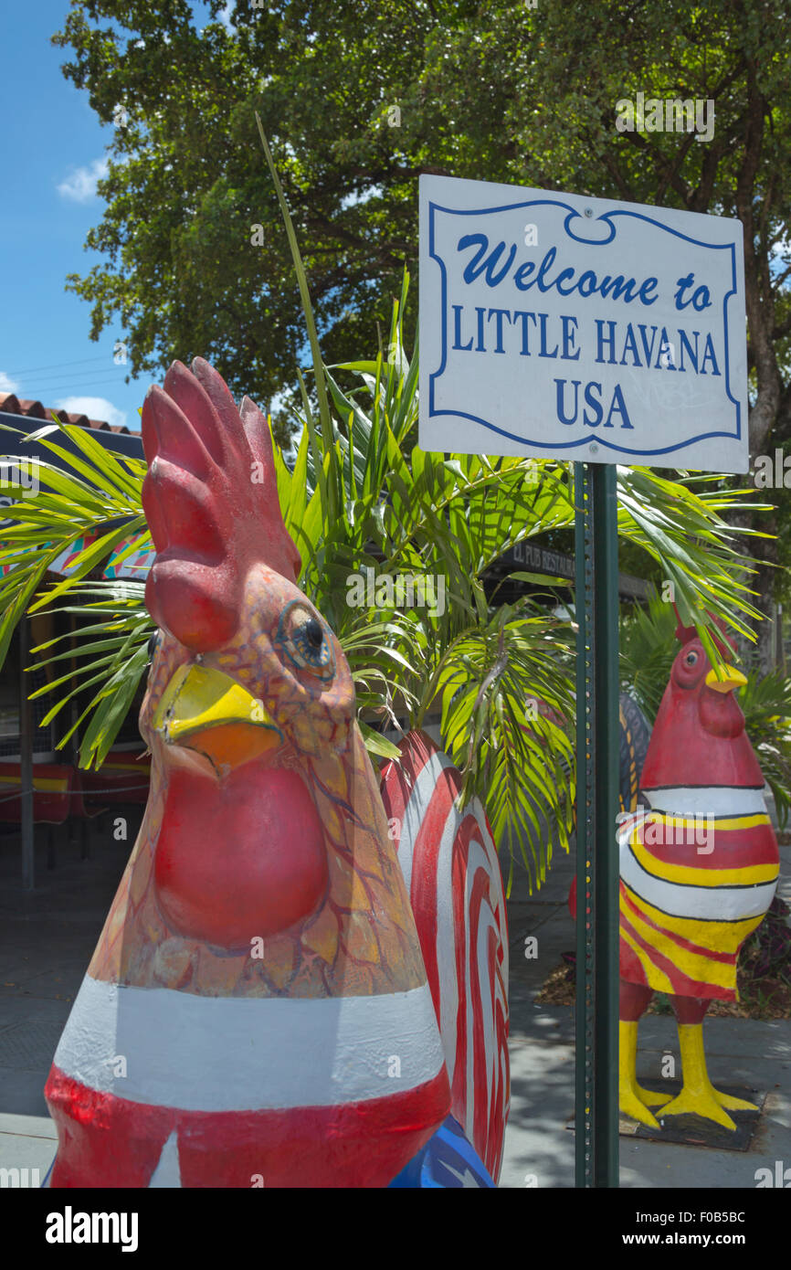 WELCOME SIGN GIANT COCKEREL CHICKEN SCULPTURES (©UNATTRIBUTED) EIGHTH ...