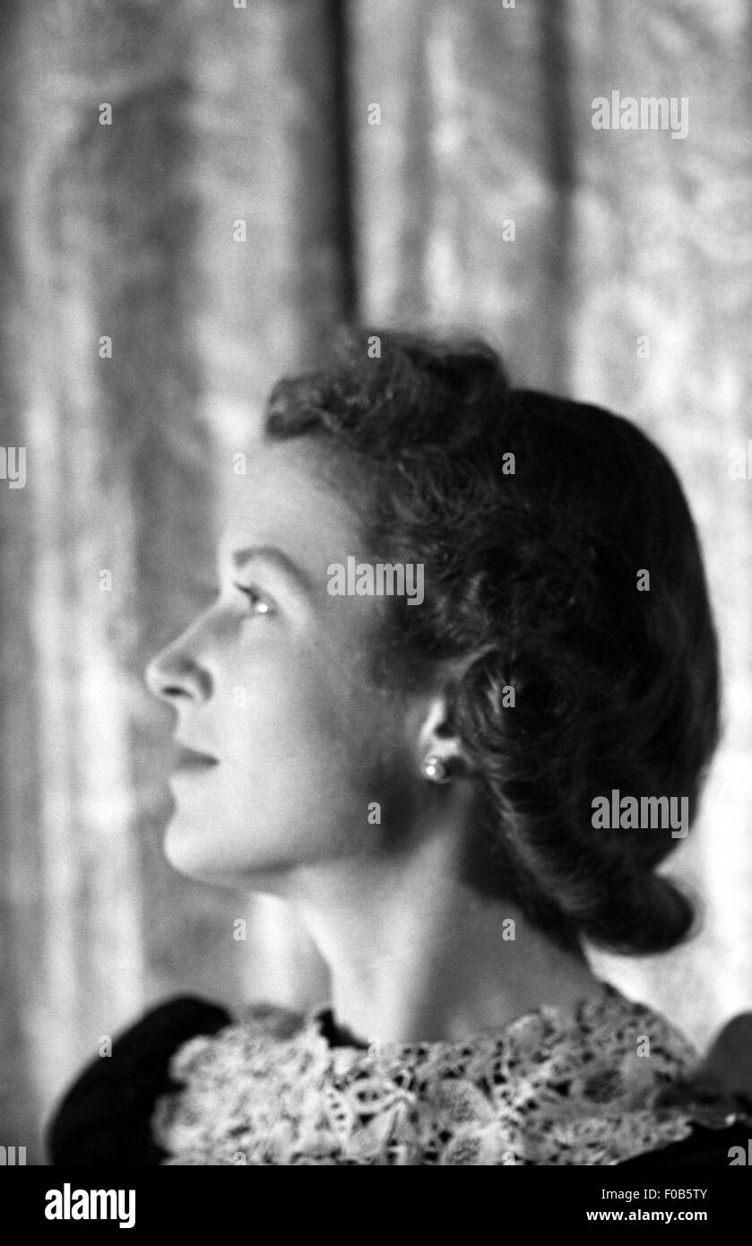 Profile outdoors Black and White Stock Photos & Images - Alamy