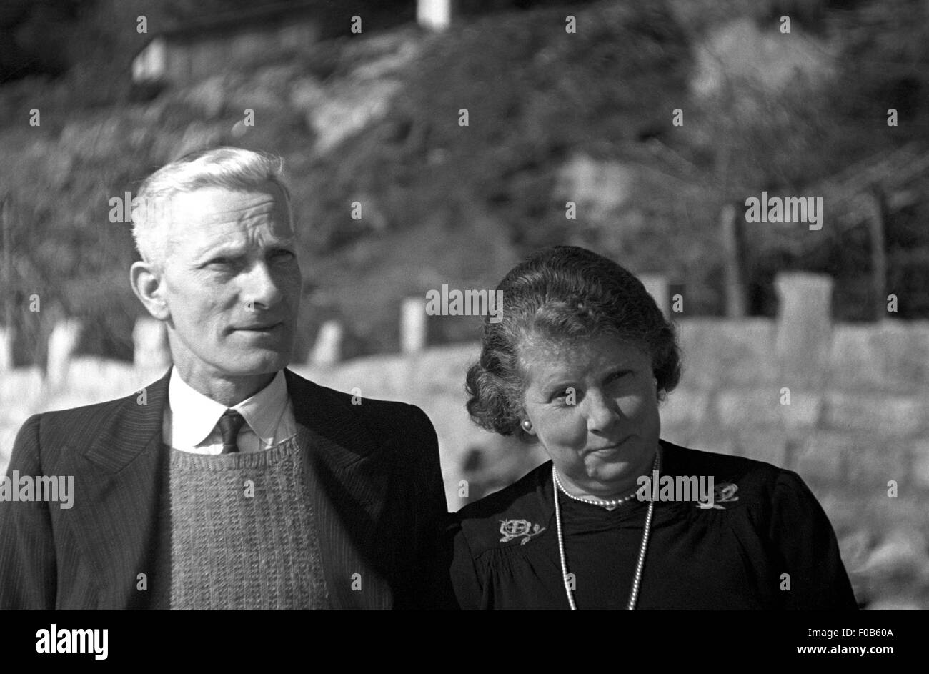 Couple 1940s Black and White Stock Photos & Images - Alamy