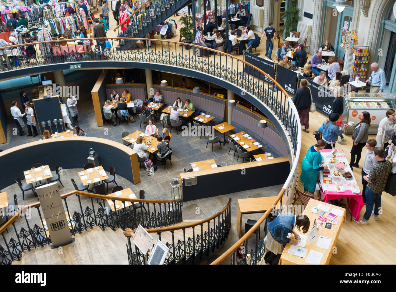 Leeds market hi-res stock photography and images - Alamy