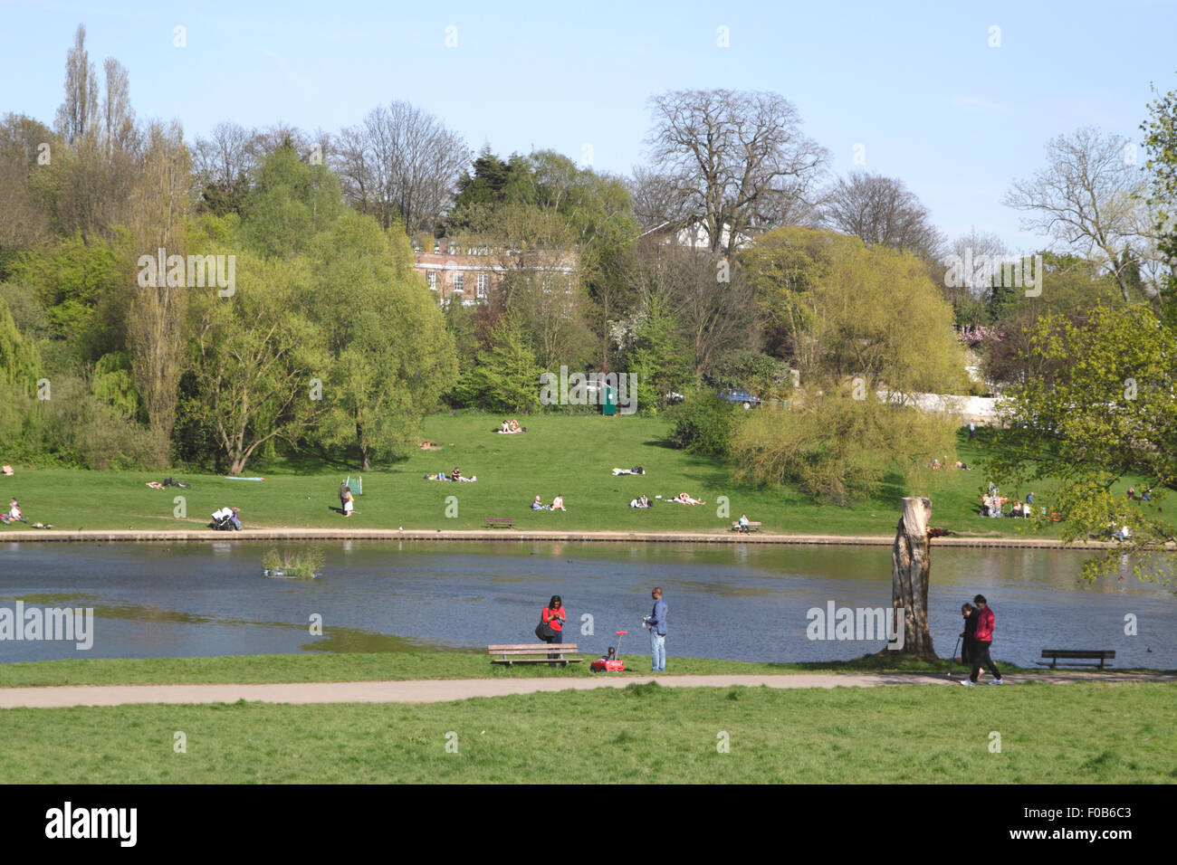 Hampstead heath london england uk lake hi-res stock photography and ...