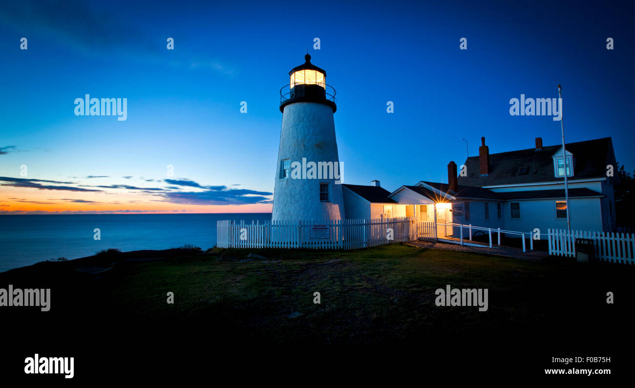 A beautiful lighthouse overlooking the ocean Stock Photo - Alamy