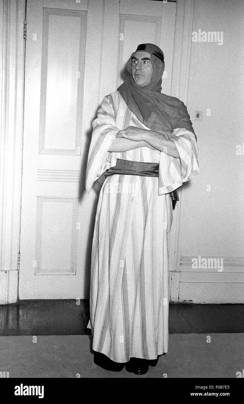 Man in his thirties Black and White Stock Photos & Images - Alamy