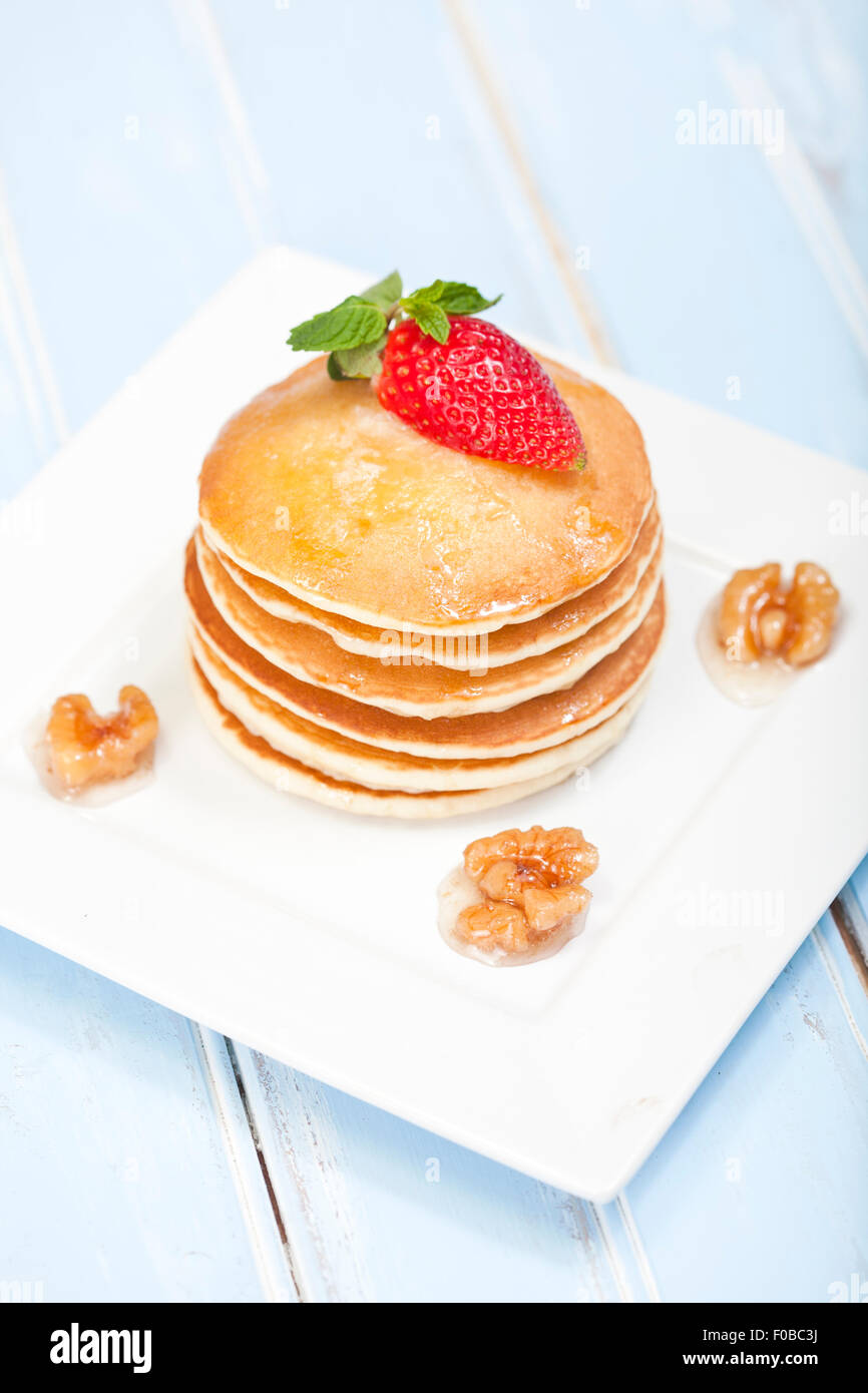 Pancake stack fruit hi-res stock photography and images - Alamy