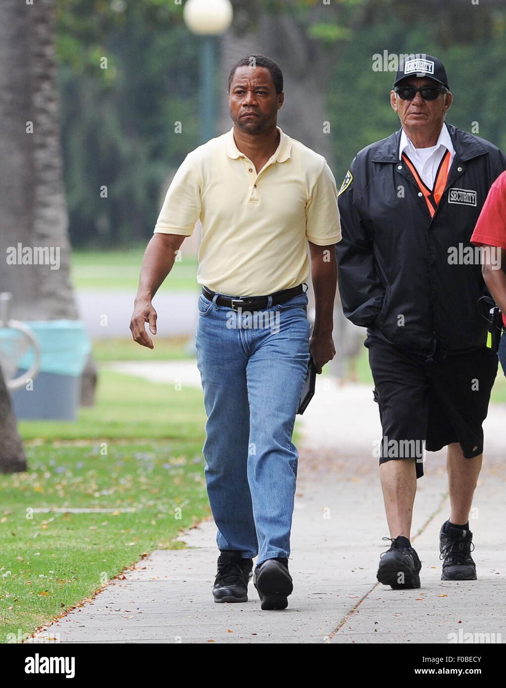 Cuba Gooding Jr filming the famous OJ Simpson car chase for 'American ...