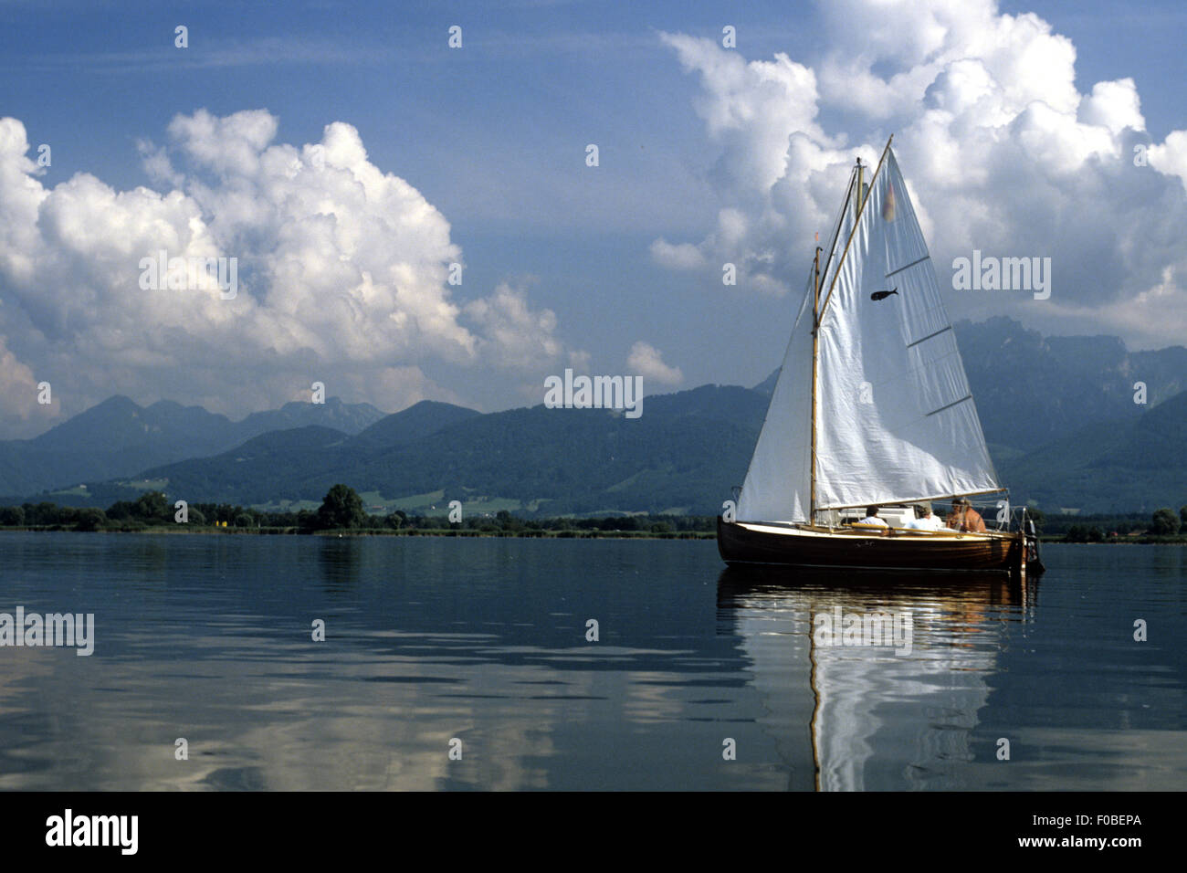 Segelboot sturm hi-res stock photography and images - Alamy