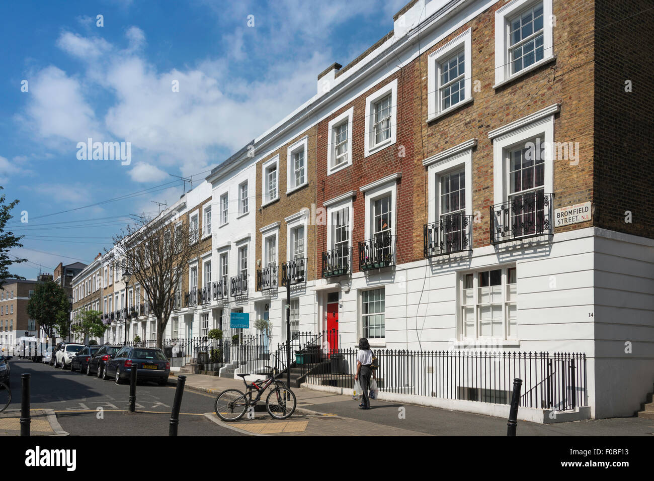 Islington streets hi-res stock photography and images - Alamy
