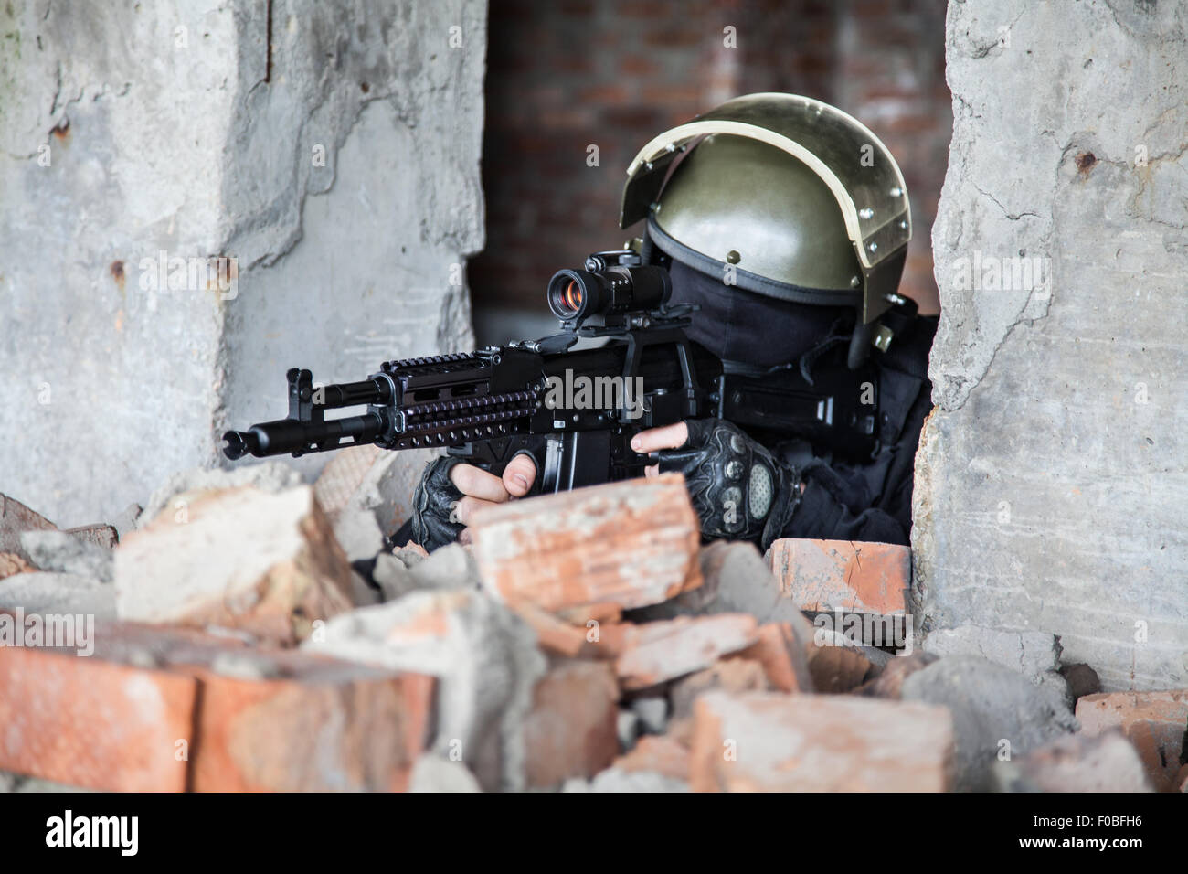 Special forces operator Stock Photo - Alamy