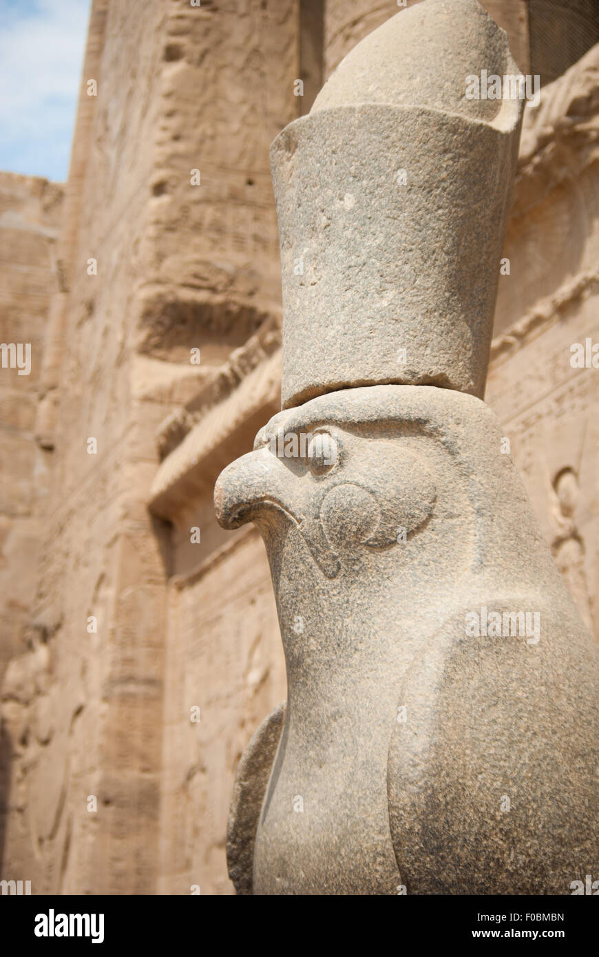 Edfu statue in Karnak temple, Egypt Stock Photo - Alamy