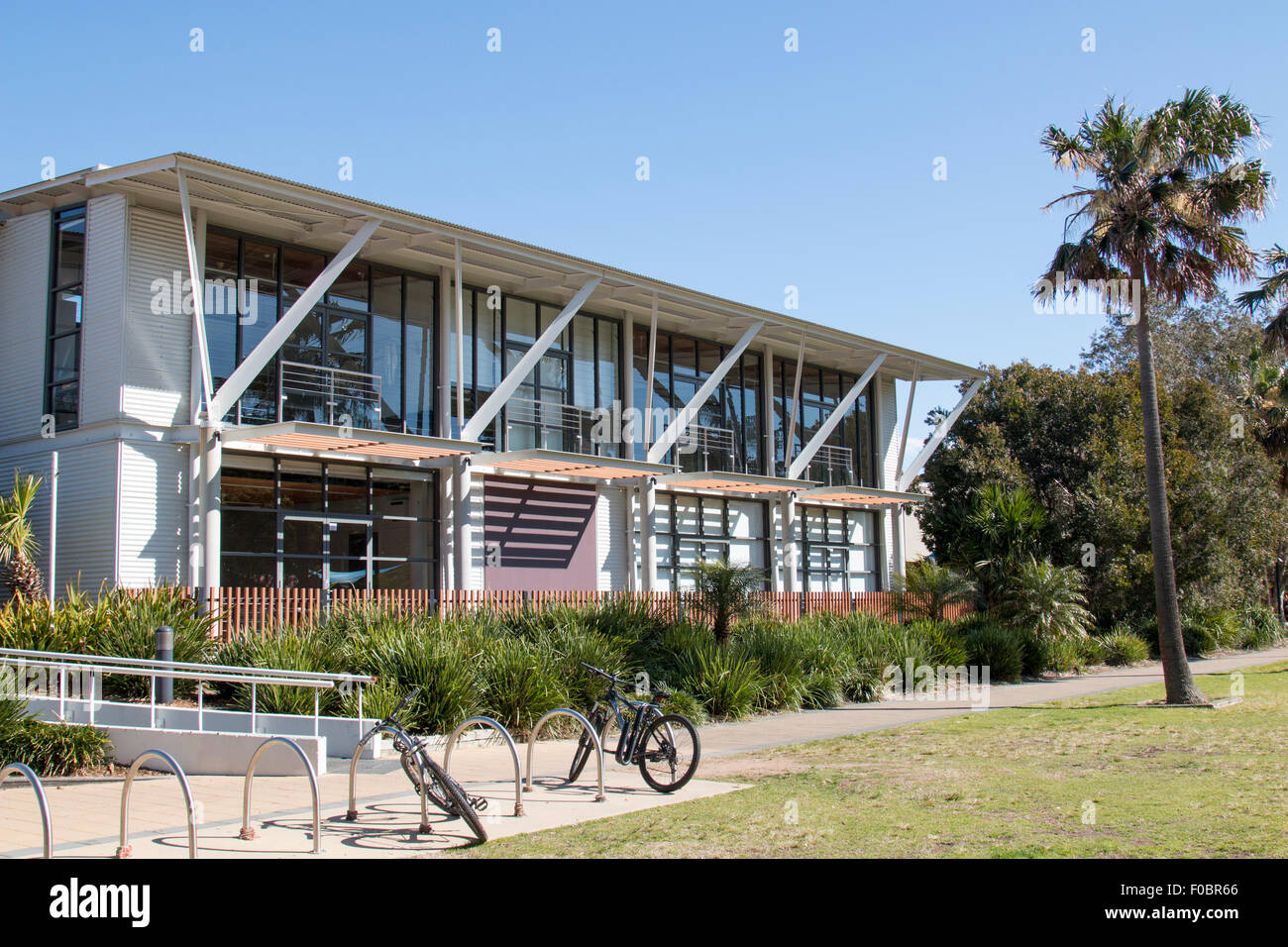 Avalon Beach,suburb of Sydney and its community centre and library ...