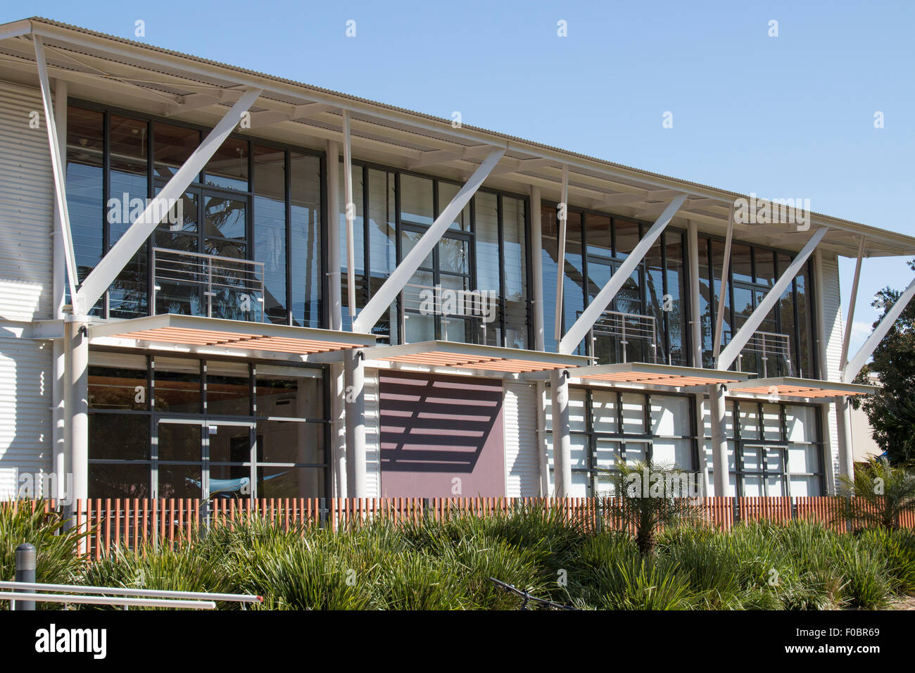 Avalon Beach,suburb of Sydney and its community centre and library ...