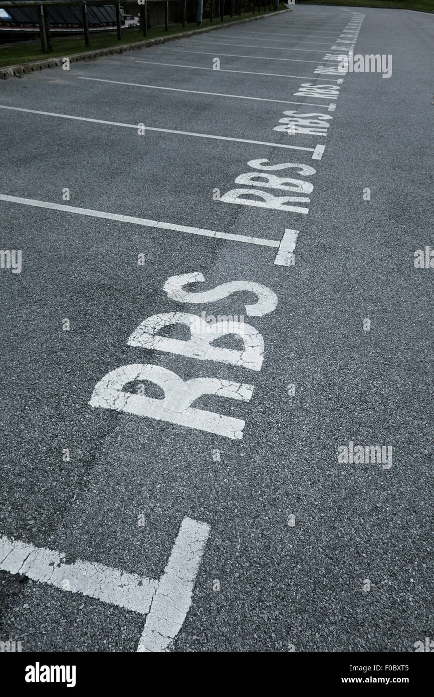 Car parking spaces hi-res stock photography and images - Alamy