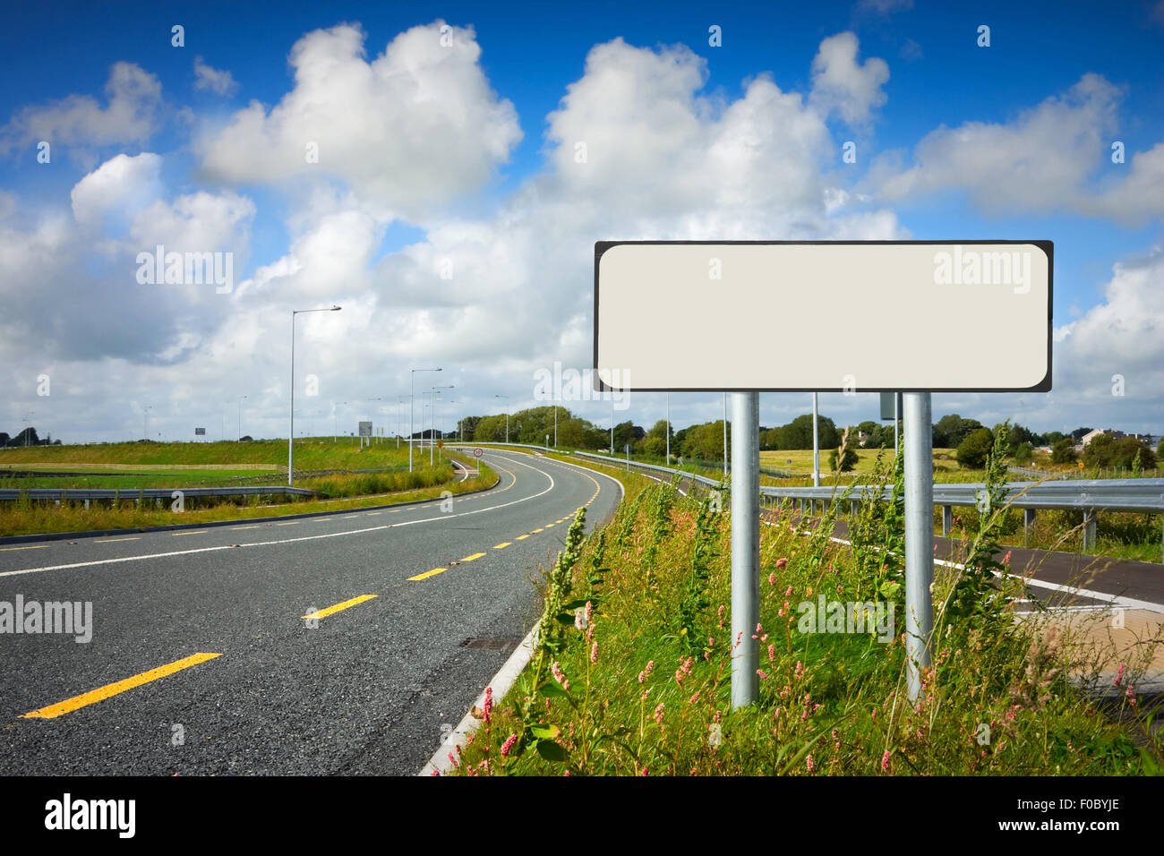Blue motorway sign hi-res stock photography and images - Alamy