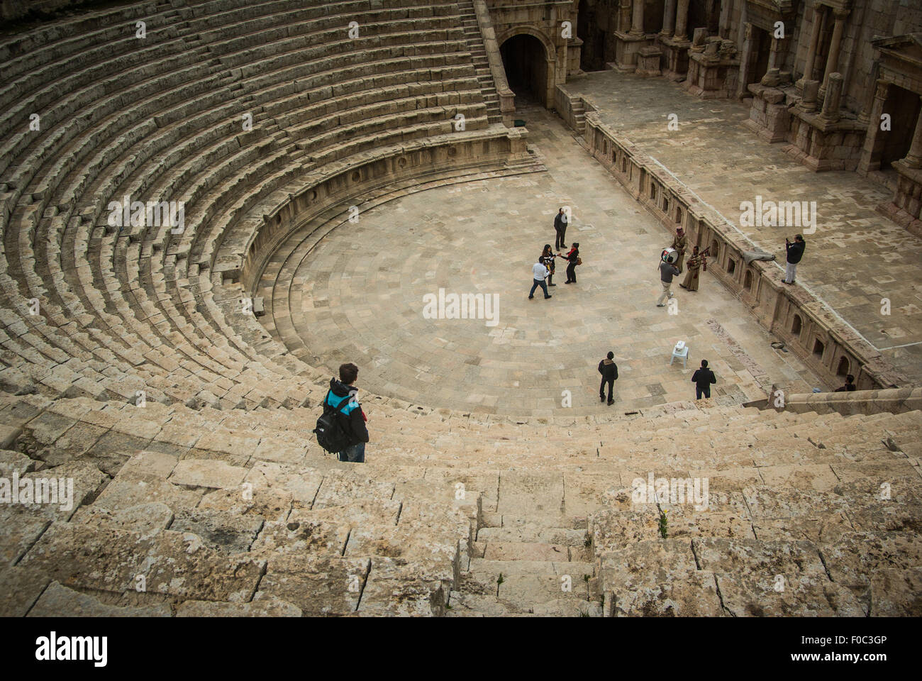 Jerash amphitheatre amphitheater jordan hi-res stock photography and ...