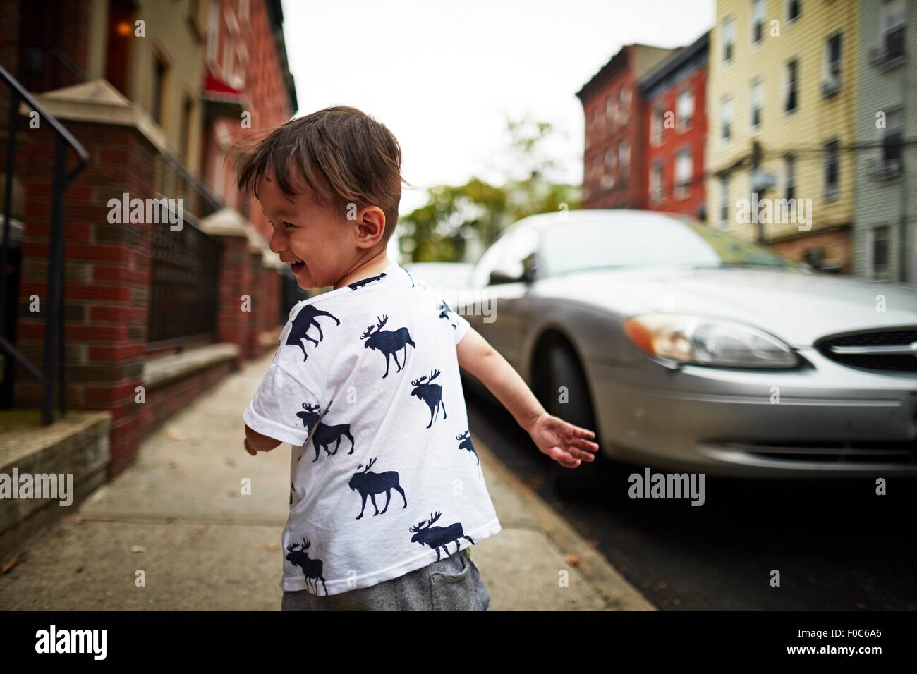 Person Crying Street High Resolution Stock Photography and Images - Alamy