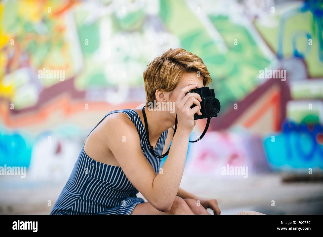Photographing street art hi-res stock photography and images - Alamy