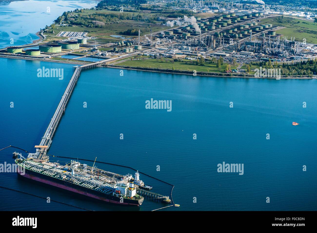 Tanker to tanker transfer hi-res stock photography and images - Alamy