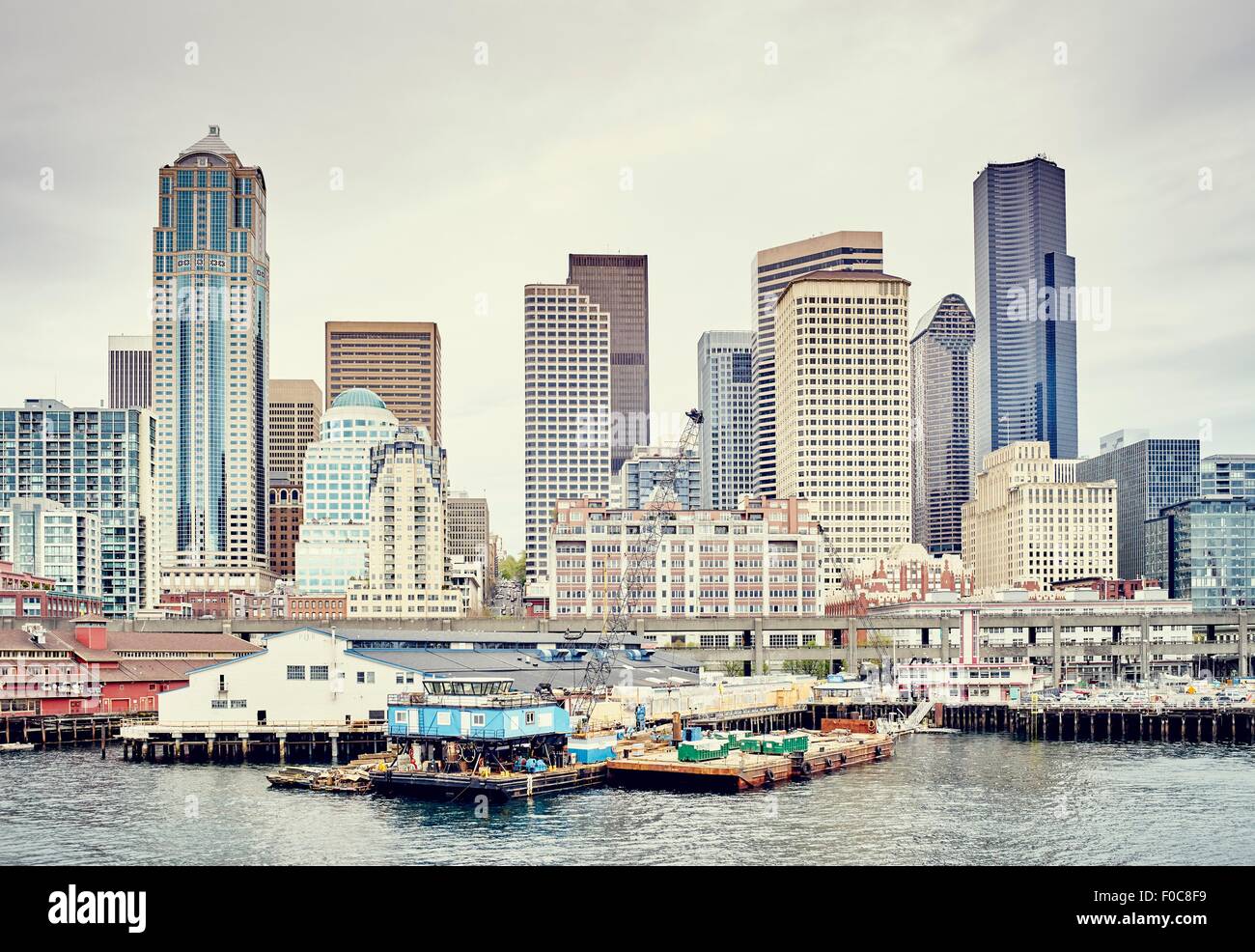 Washington mutual tower building hi-res stock photography and images ...