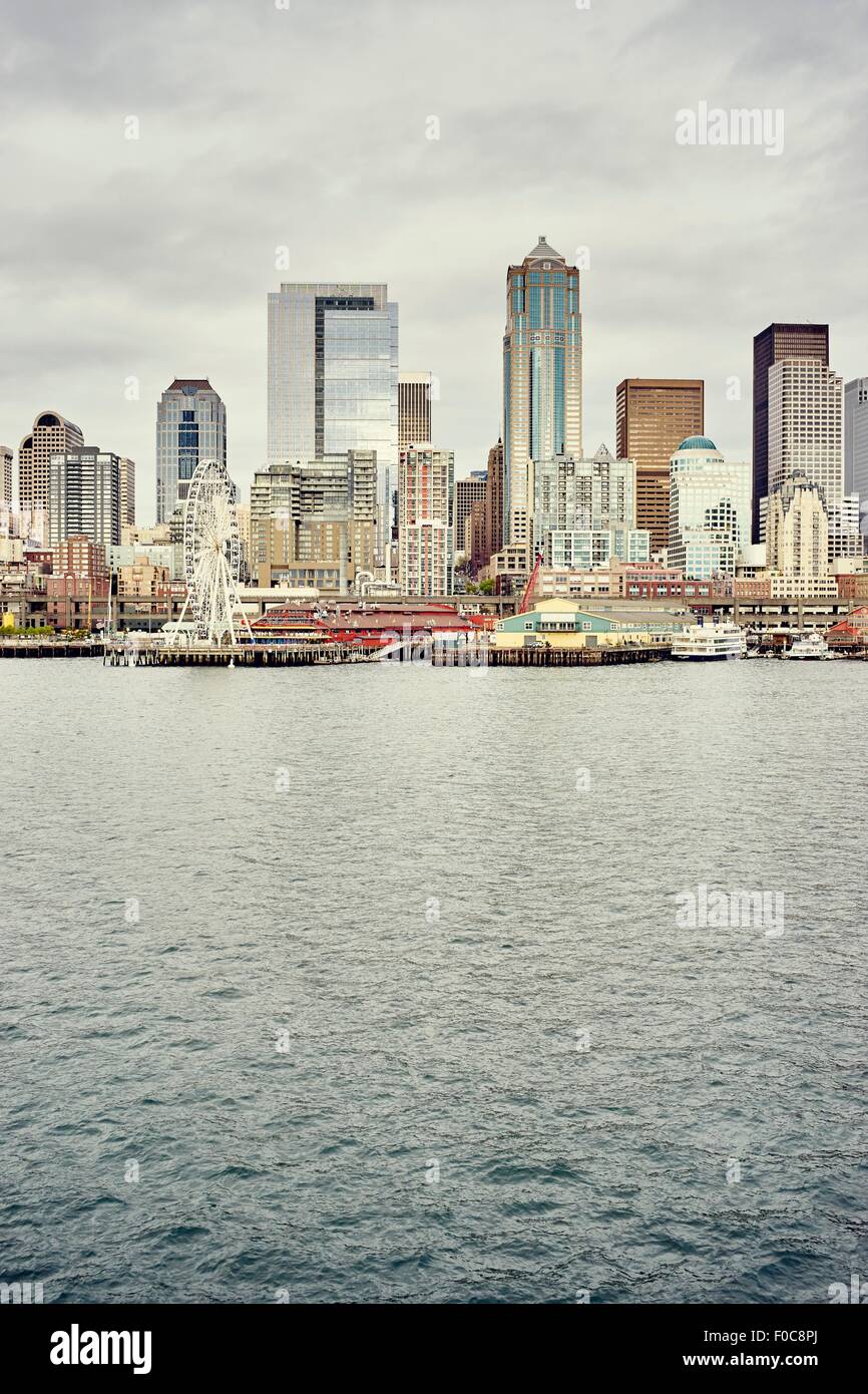 Seattle washington waterfront skyline hi-res stock photography and ...