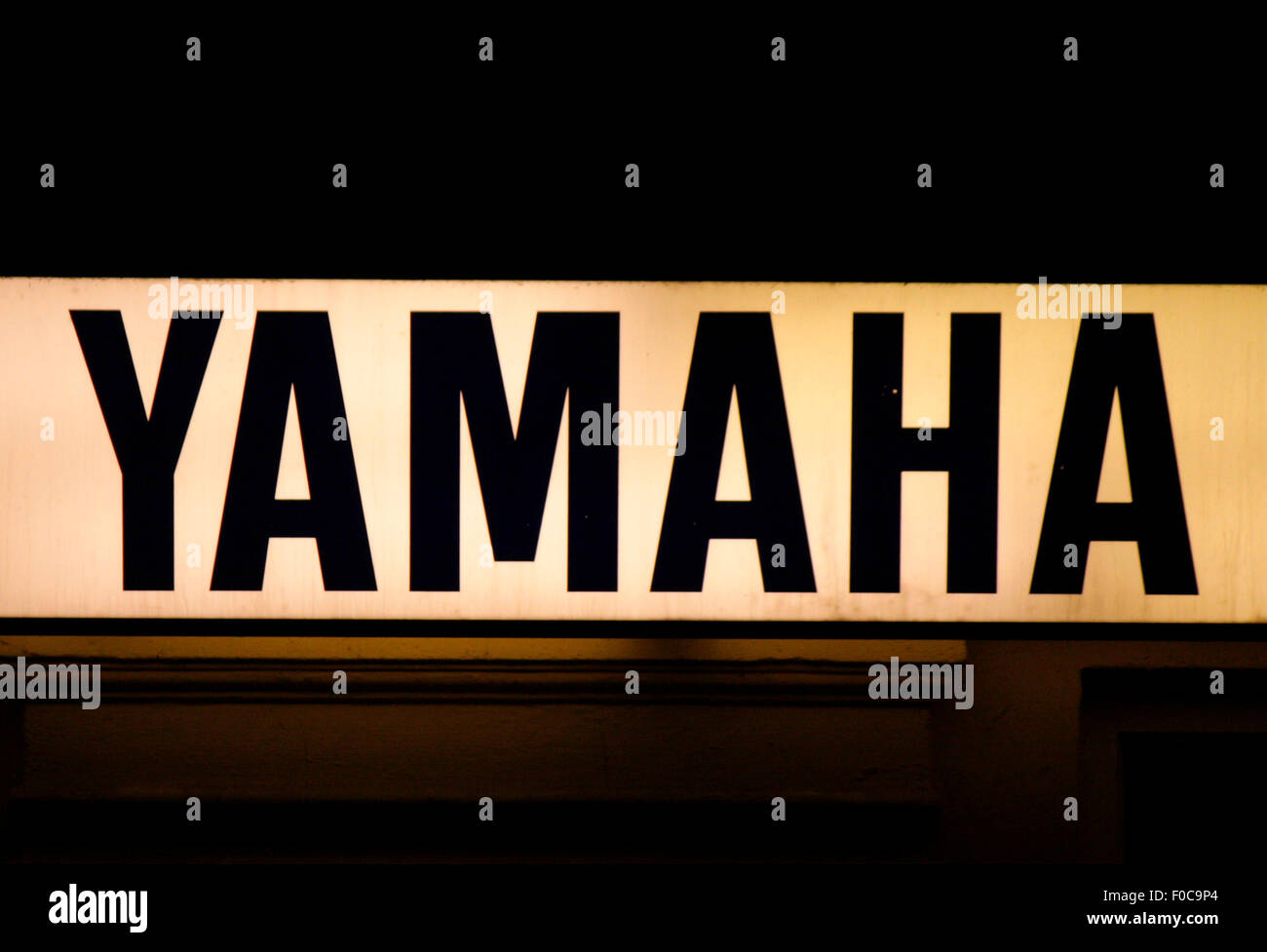 Yamaha Pianos Logo
