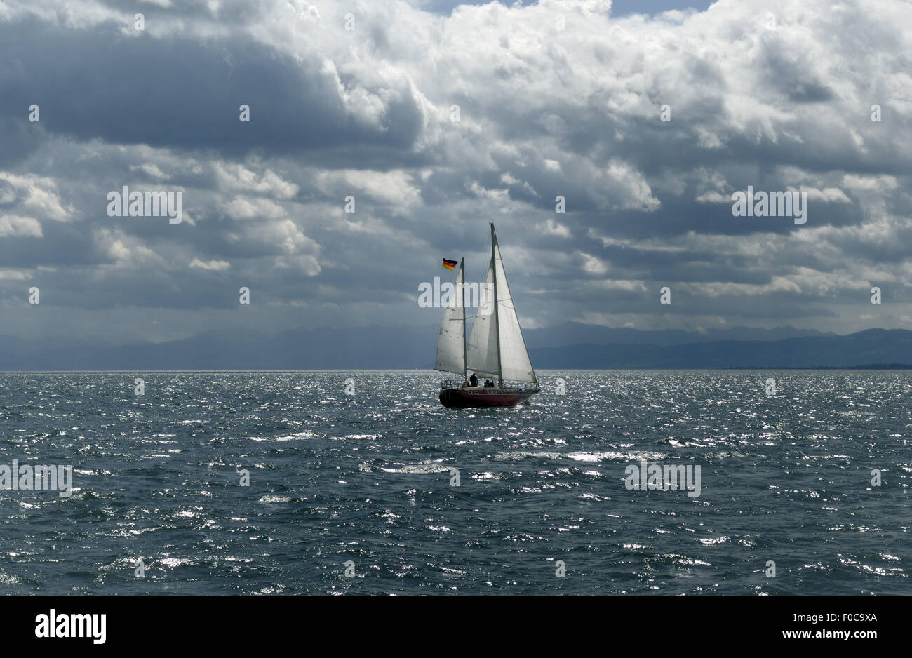 Segler segelboot hi-res stock photography and images - Alamy