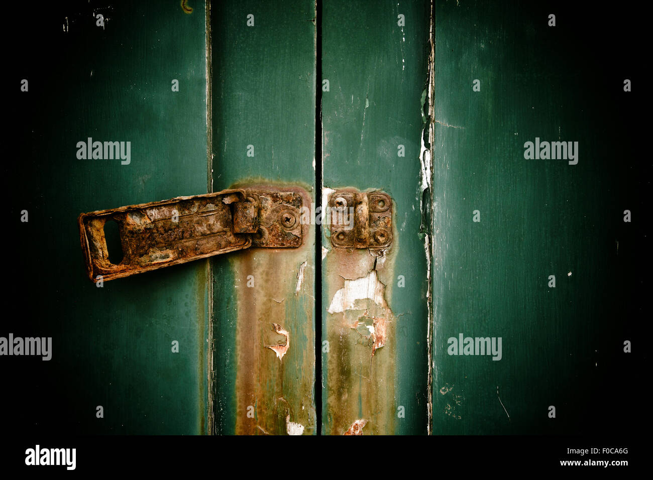 Broken lock padlock horizontal hi-res stock photography and images - Alamy
