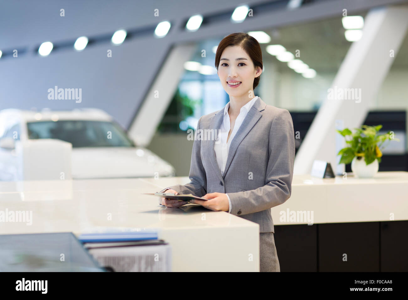 Showroom reception hi-res stock photography and images - Alamy