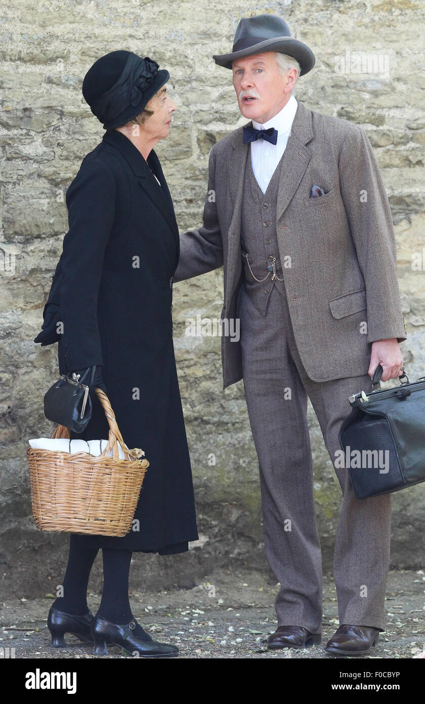 David Robb and Sue Johnston film a scene for the final series of ...