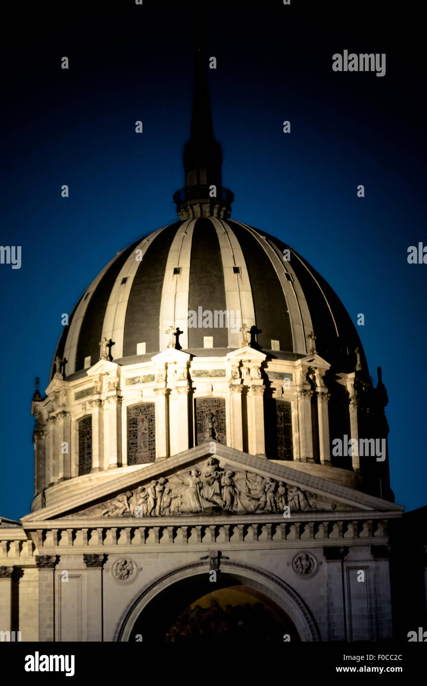 Church dome roof hi-res stock photography and images - Alamy