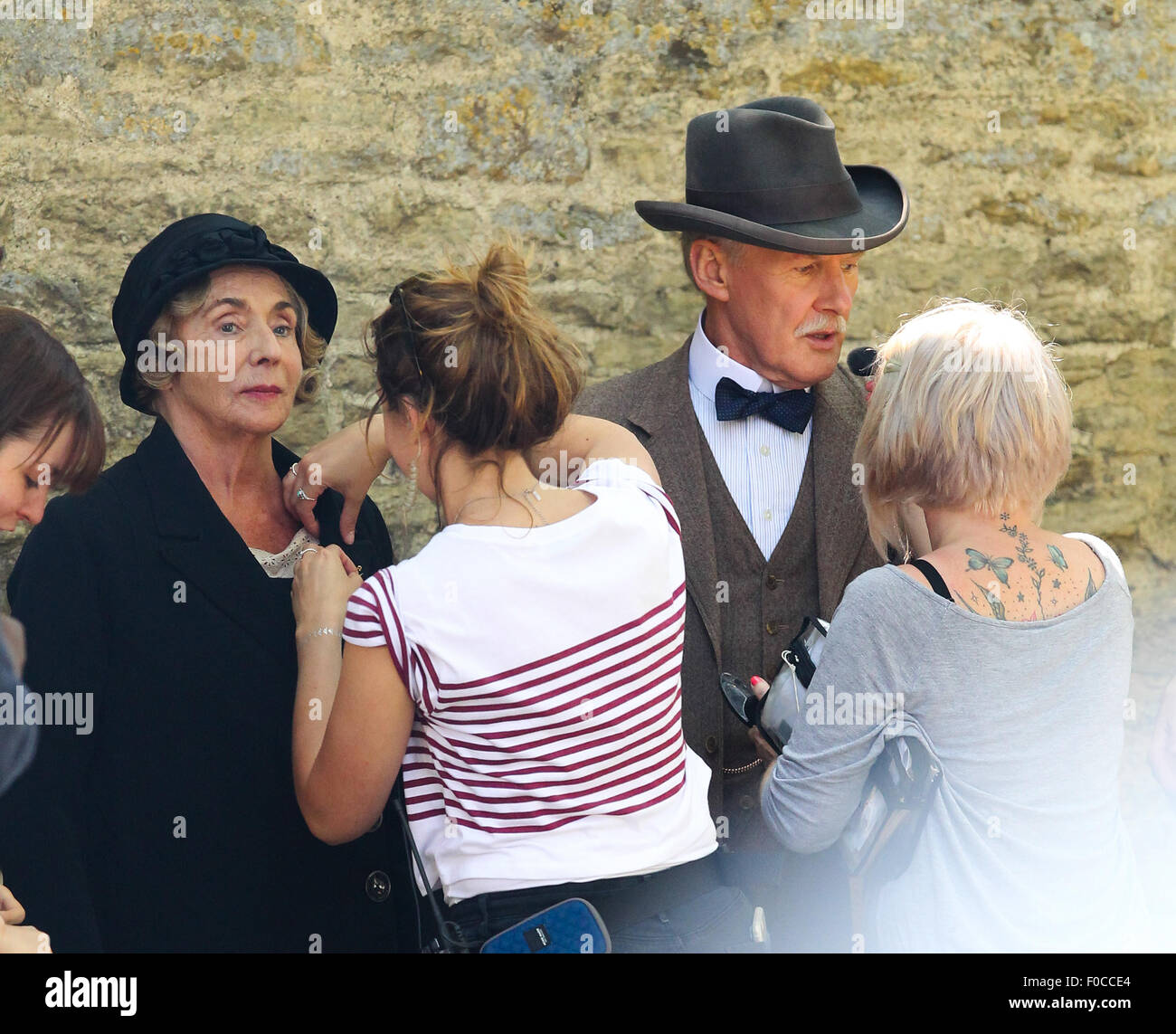 David Robb and Sue Johnston film a scene for the final series of ...