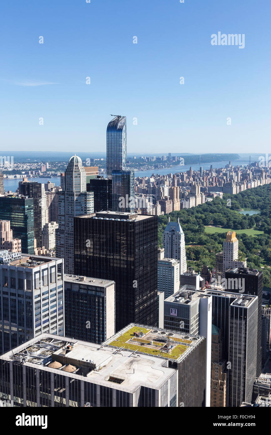 View from Top of the Rock Observation Deck, Rockefeller Center, NYC ...