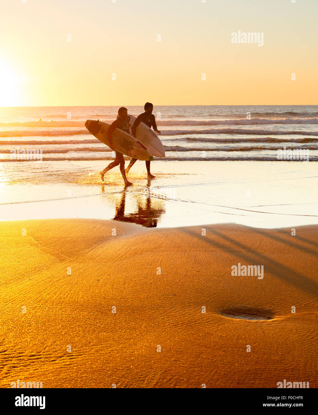 Surf silhouette hi-res stock photography and images - Alamy