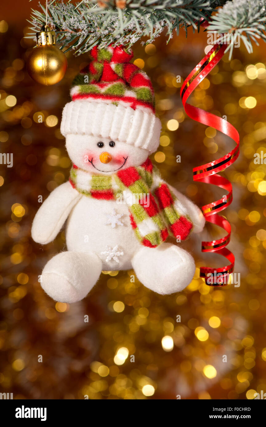 Snowman toy branch fir hi-res stock photography and images - Alamy