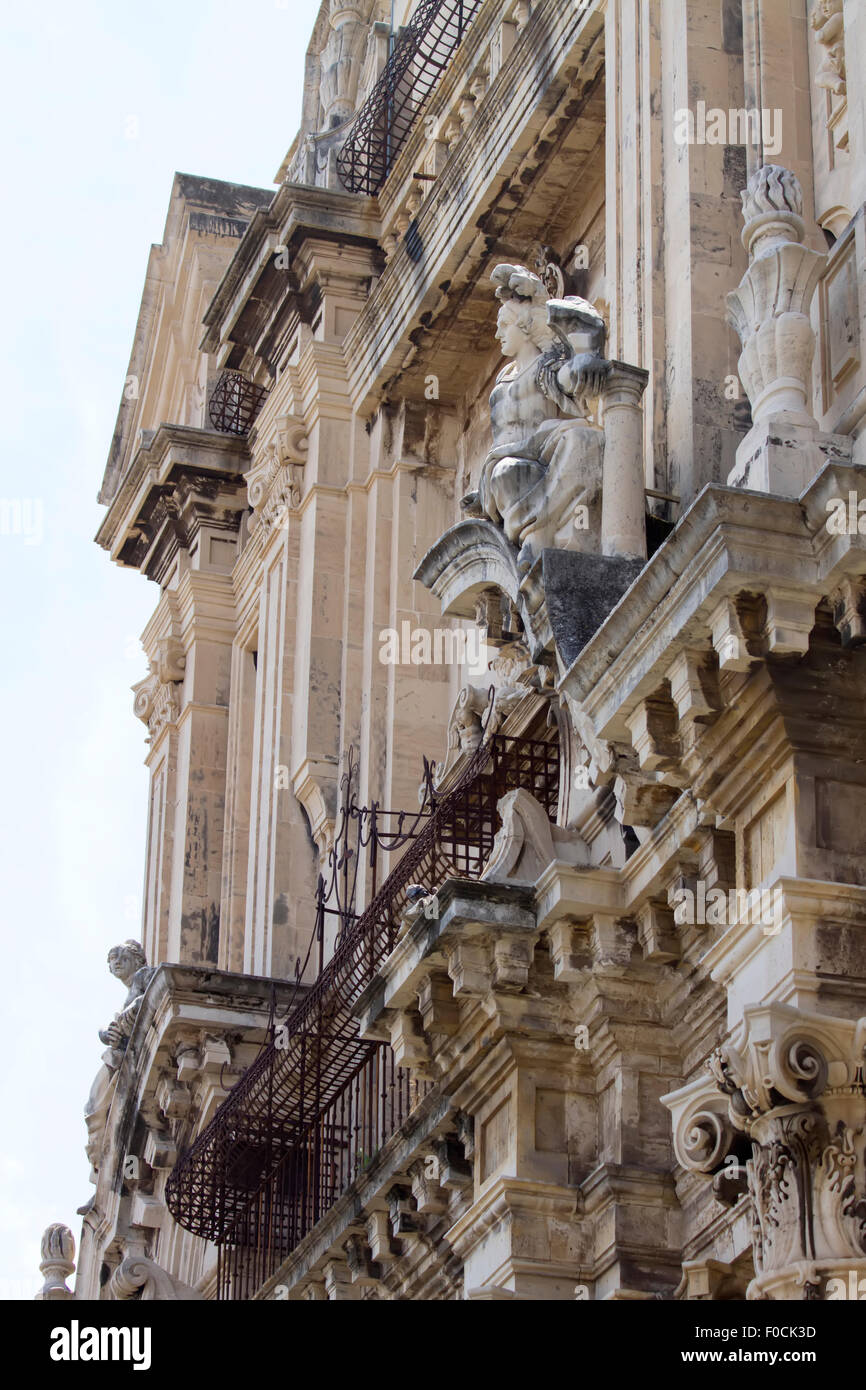 Sicily building hi-res stock photography and images - Alamy