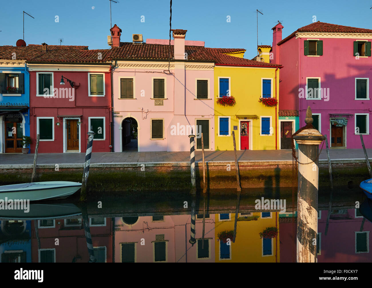 Row of colourful painted houses hi-res stock photography and images - Alamy