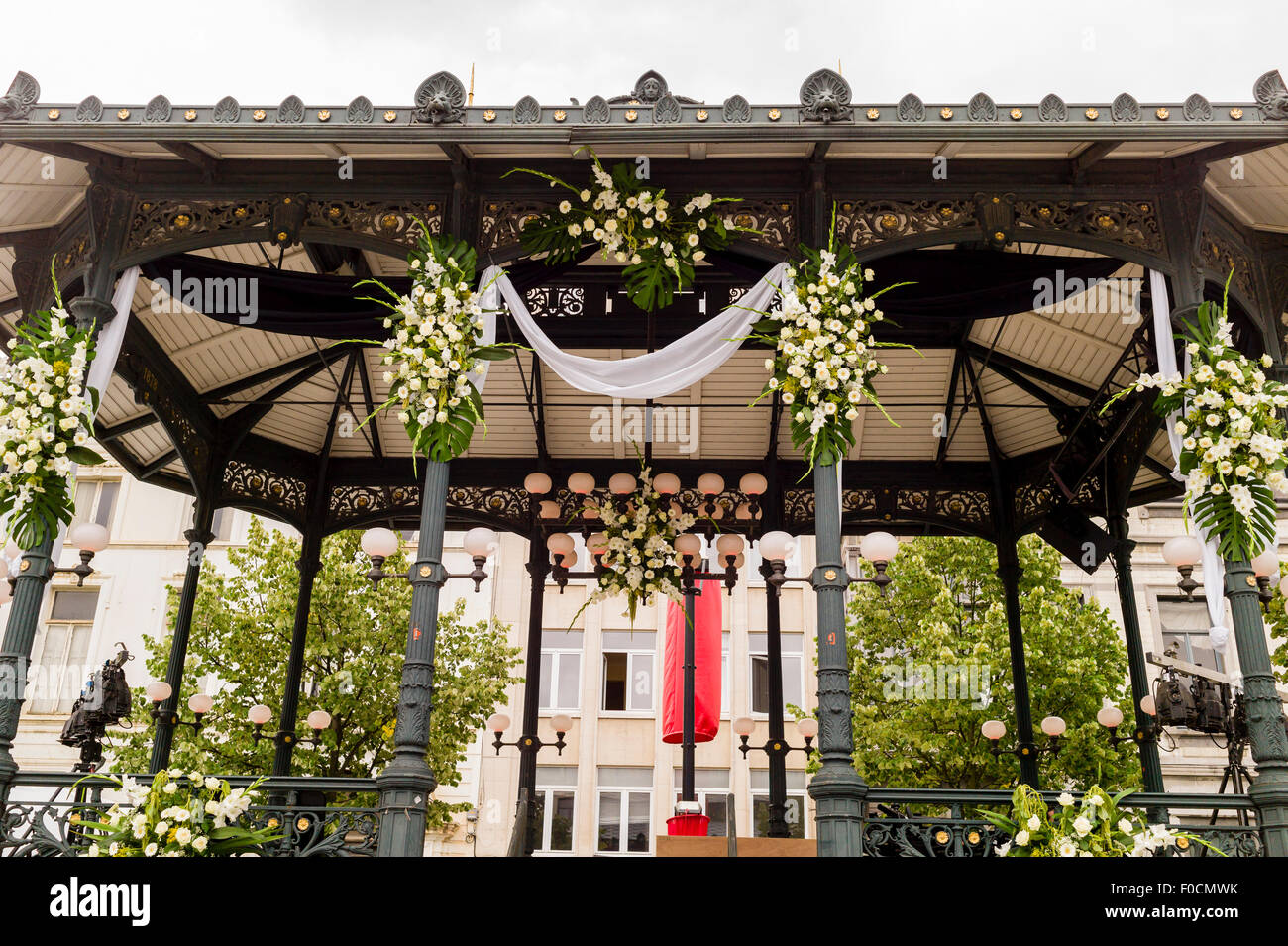 Decorated with flowers and drapes, the 1878 Victorian wrought iron ...