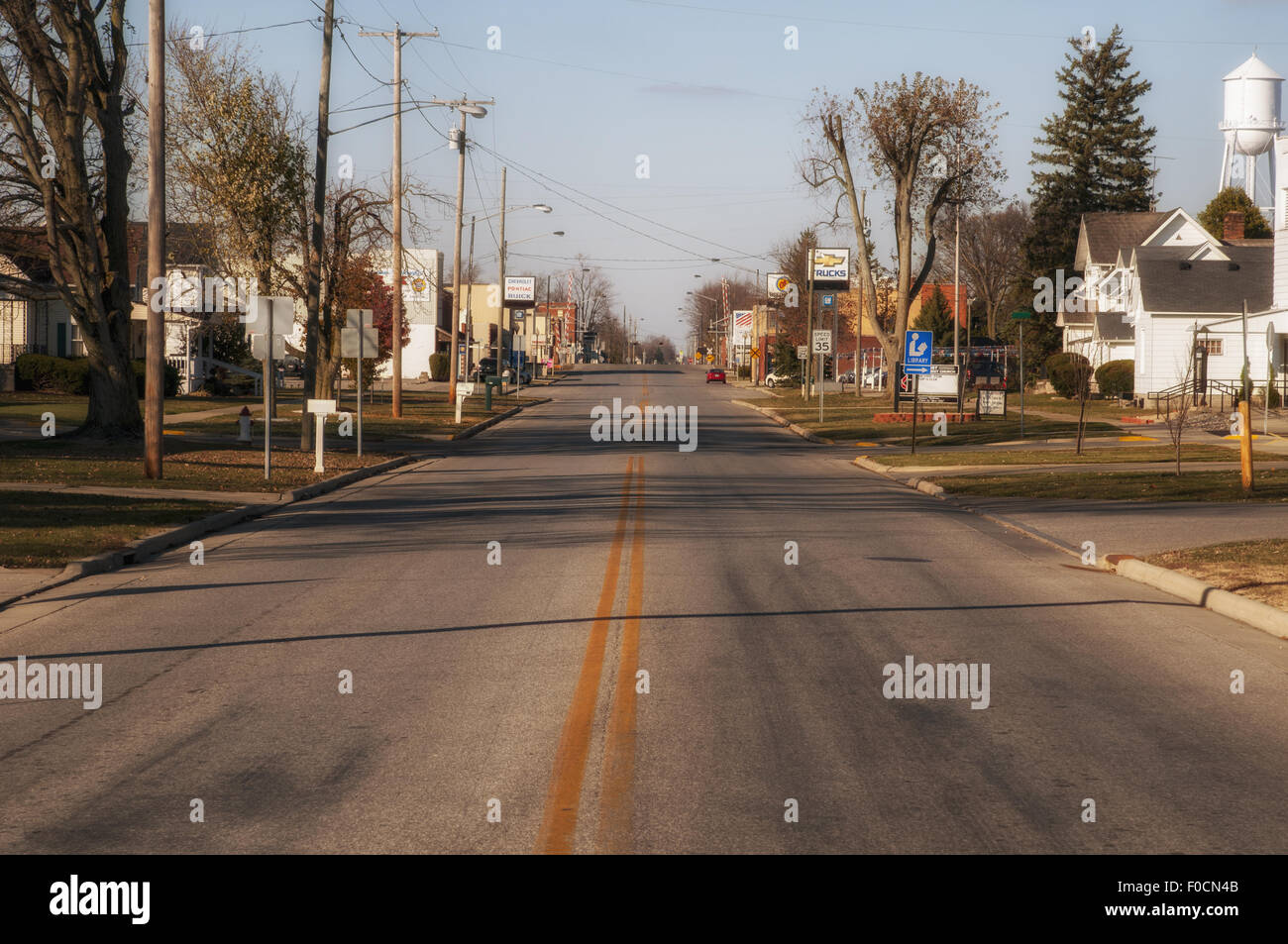 Main street small town hi-res stock photography and images - Alamy