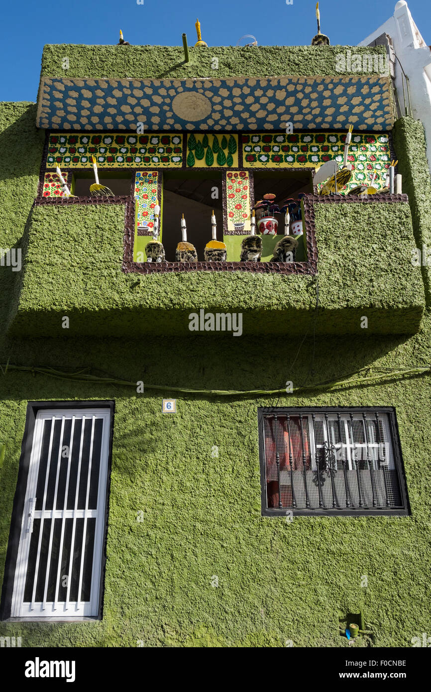 Plaster balcony hi-res stock photography and images - Alamy