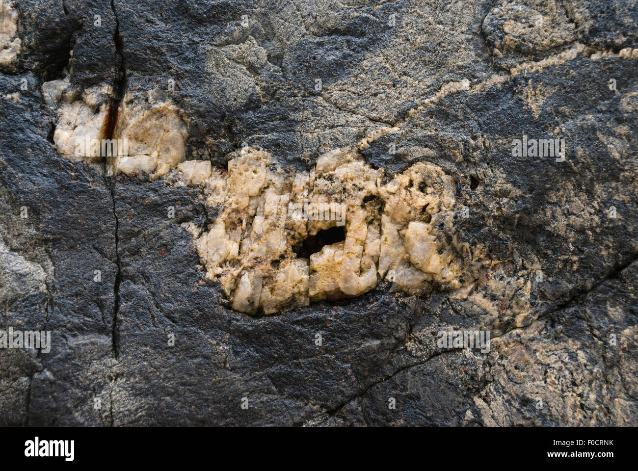 Rock with pattern of quartz veins hi-res stock photography and images ...