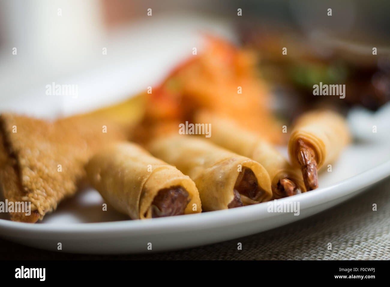 Crispy filo prawns hi-res stock photography and images - Alamy