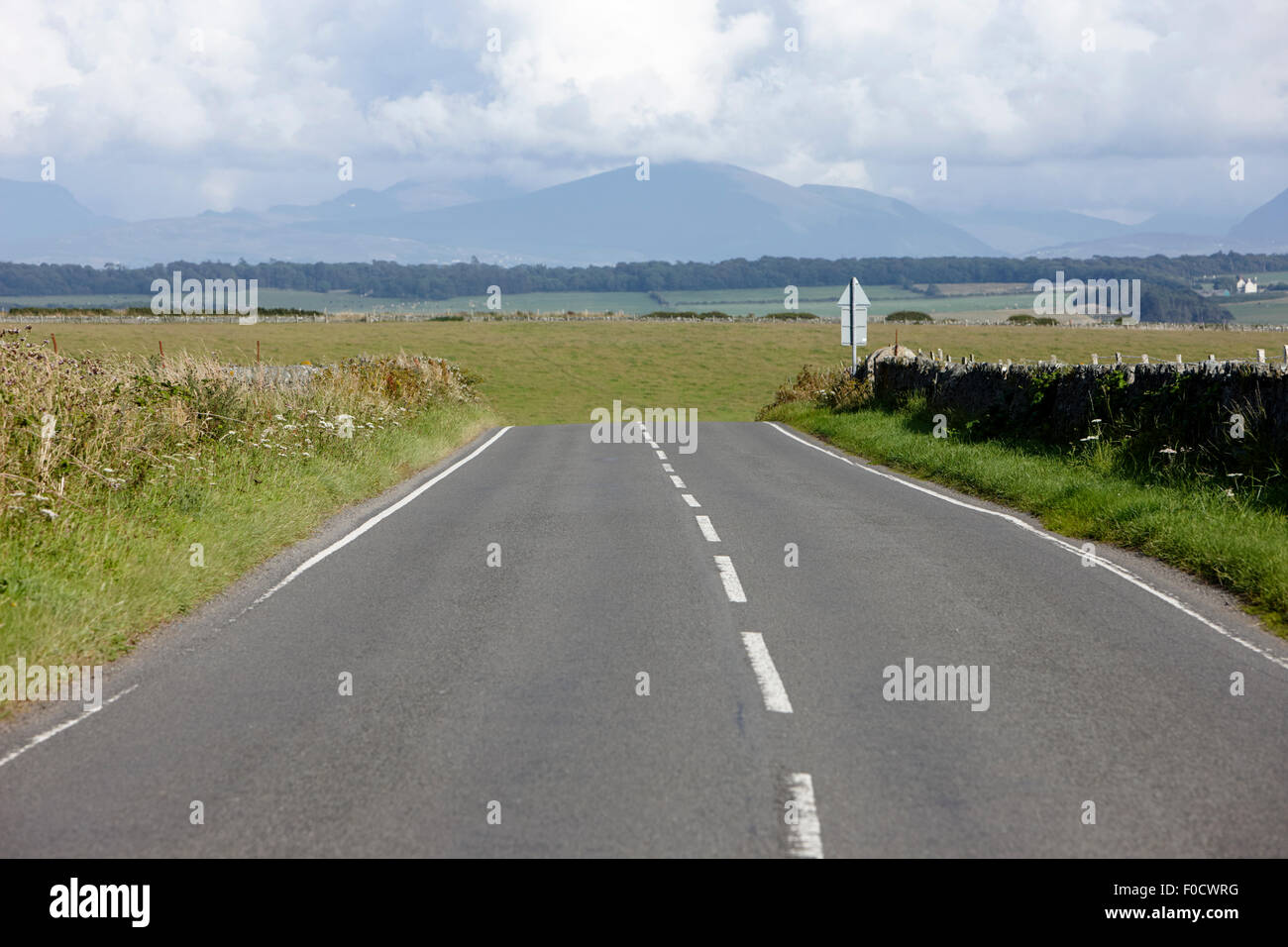 Setting routes hi-res stock photography and images - Alamy